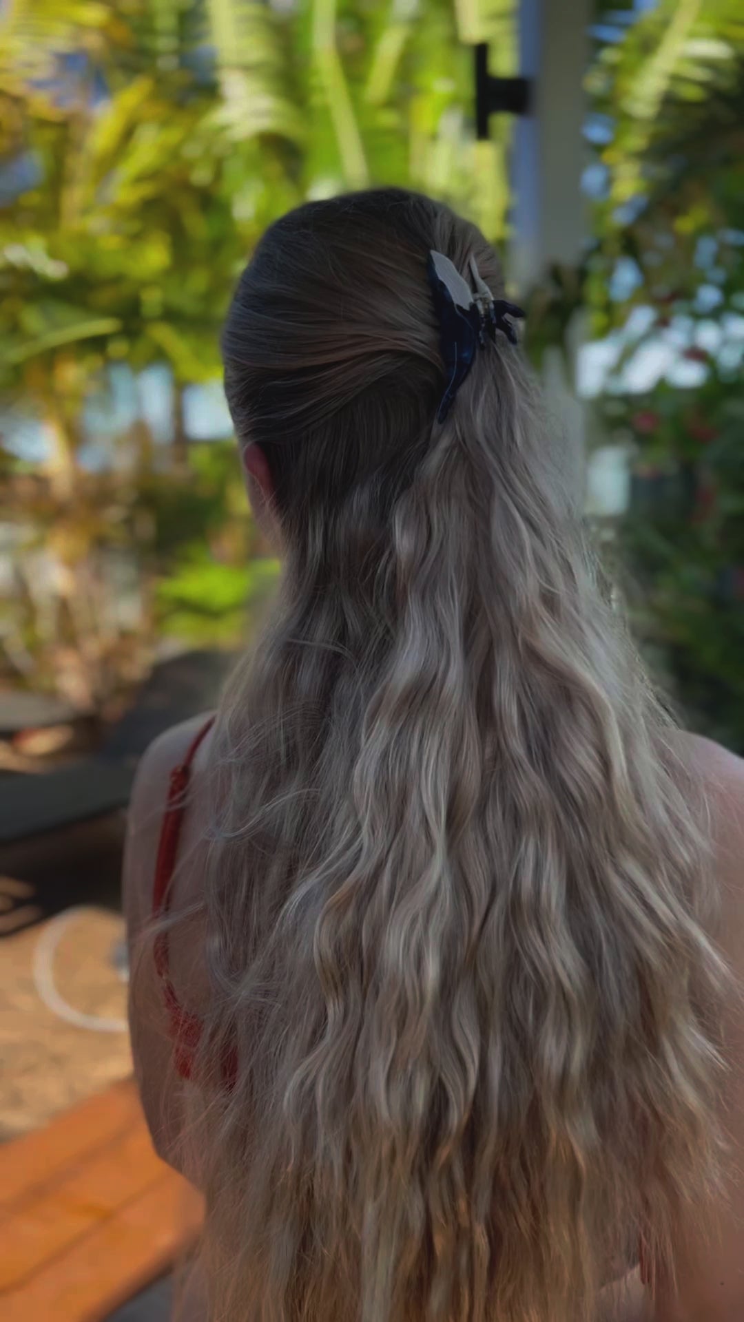 Mini Humpback Whale Hair Claw